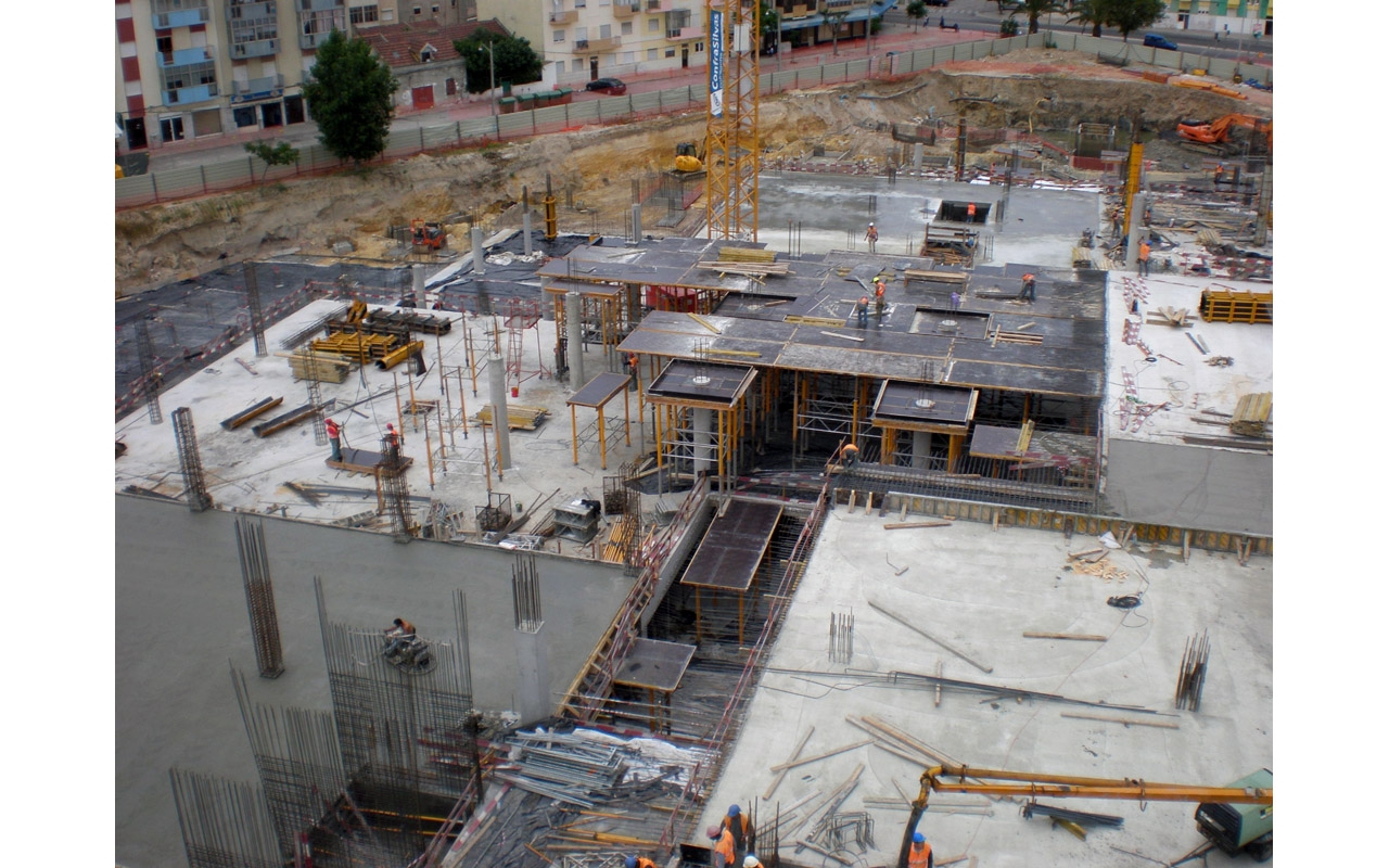 CONTINENTE BARREIRO - Grupo Confrasilvas